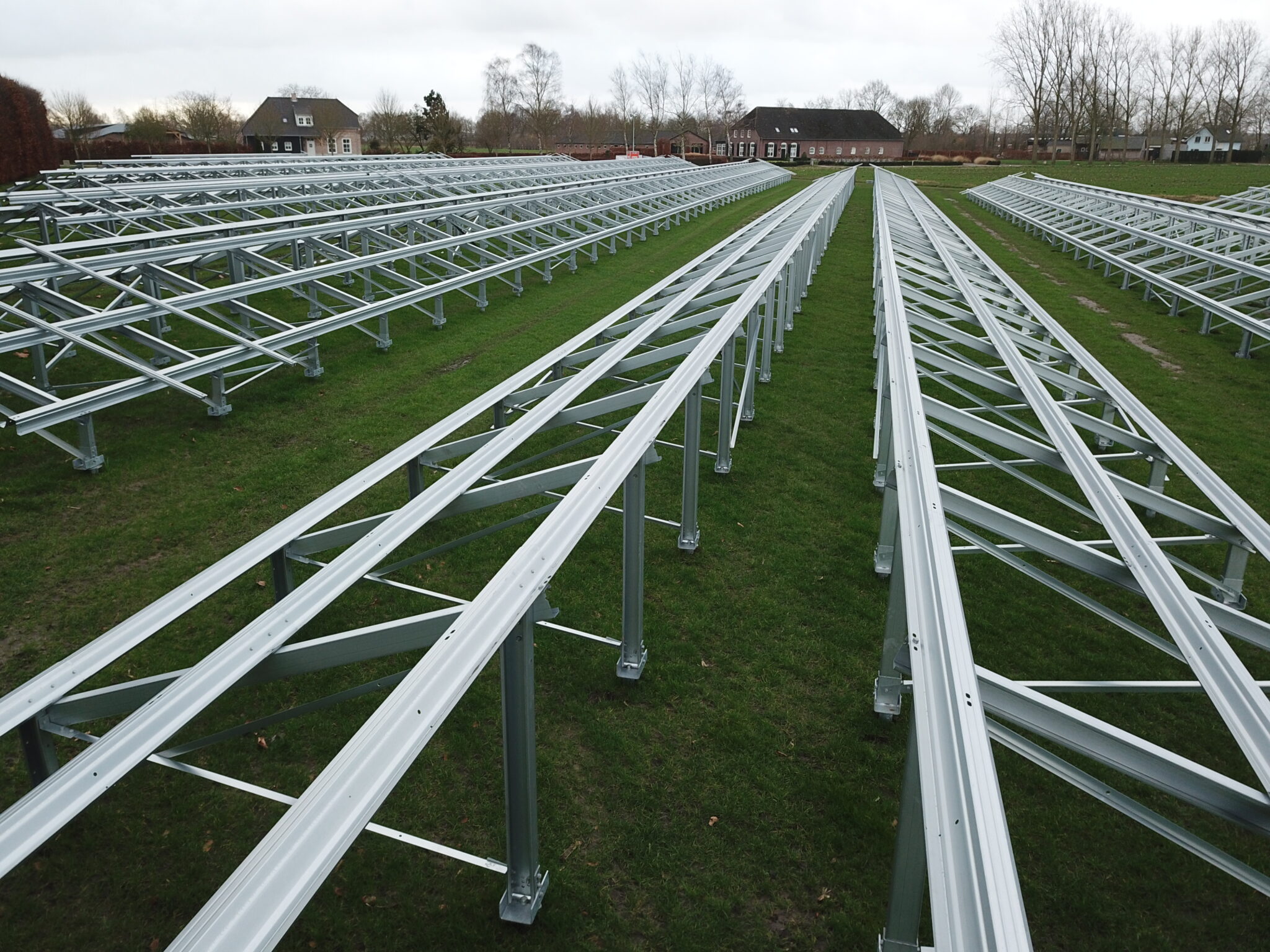 750 kWp solar power plant - FIRST BASE Ground Screws