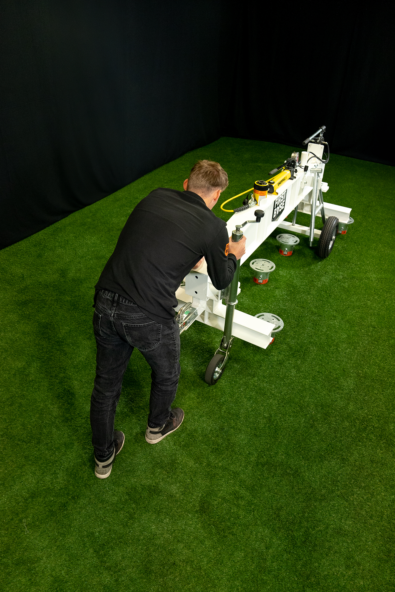 DP250 pressure test installation - FIRST BASE Ground Screws